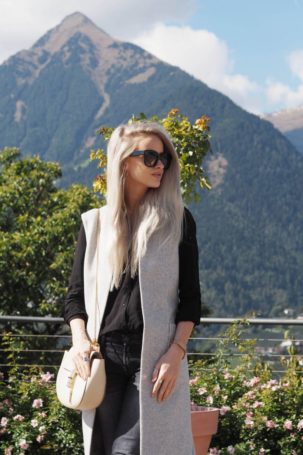 How to Style the Sleeveless Jacket - Inthefrow