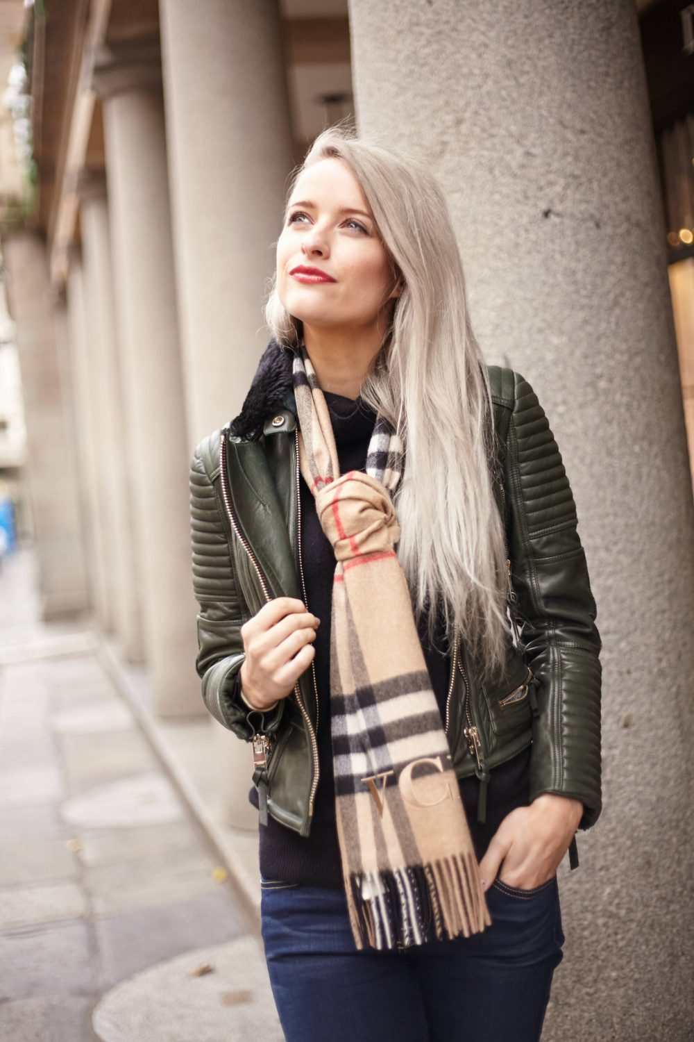 How to Create the Festive Burberry Look - Inthefrow